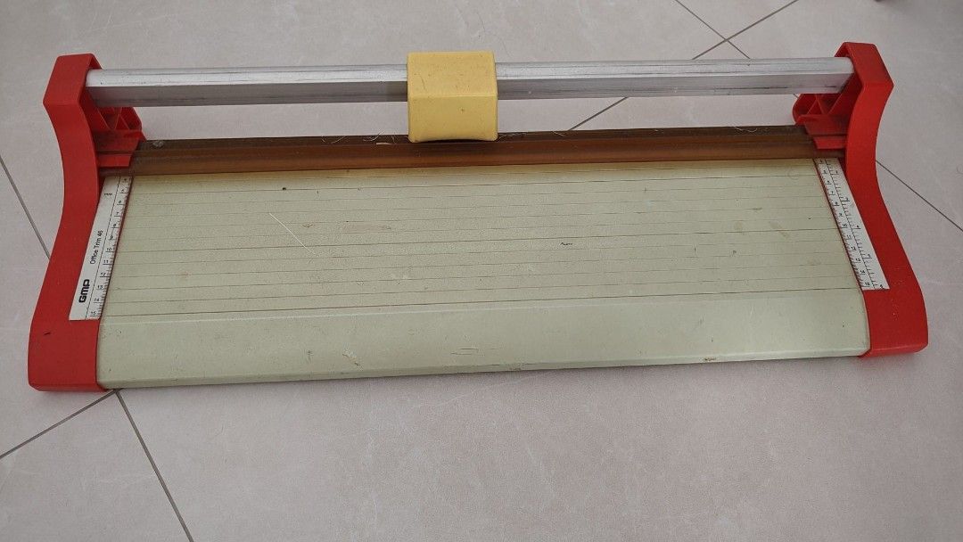 Big paper cutter, Hobbies & Toys, Stationery & Craft, Craft Supplies ...