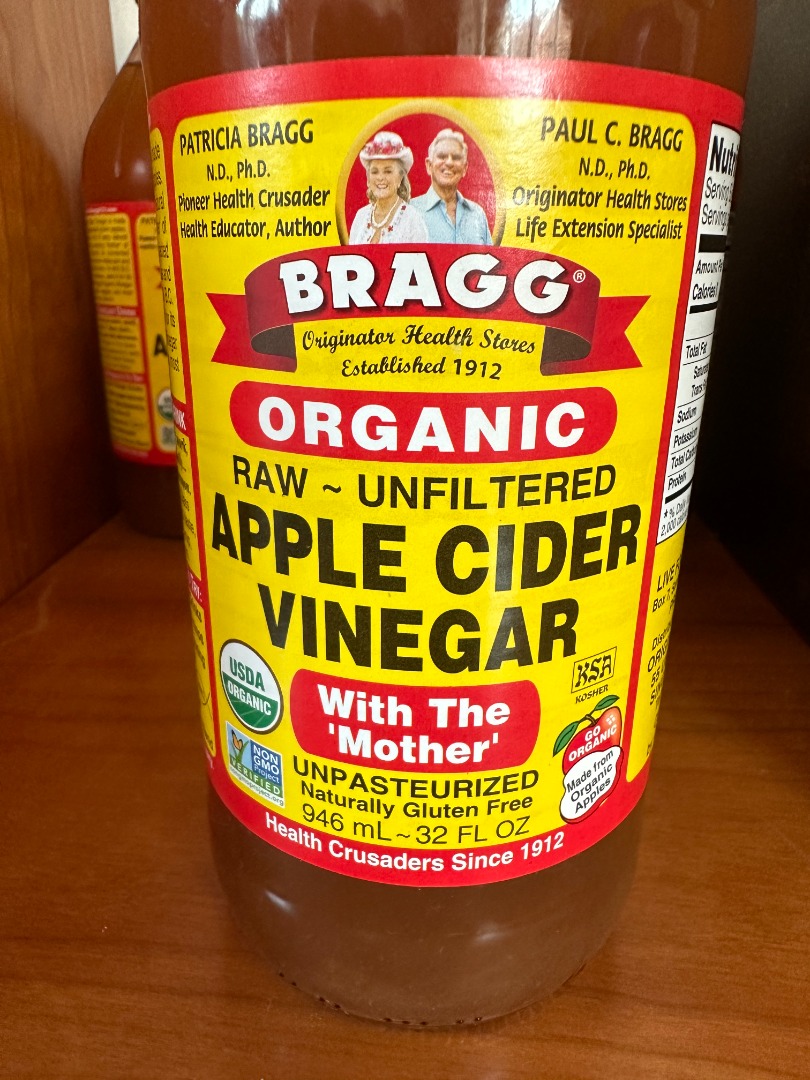 BRAGG ORGANIC APPLE CIDER VINEGAR, Food & Drinks, Beverages on Carousell