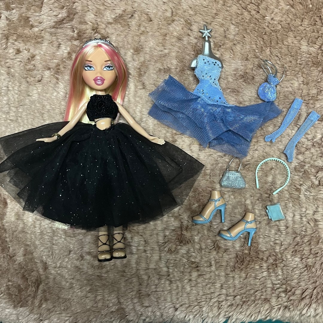 bratz formal funk cloe, Hobbies & Toys, Toys & Games on Carousell