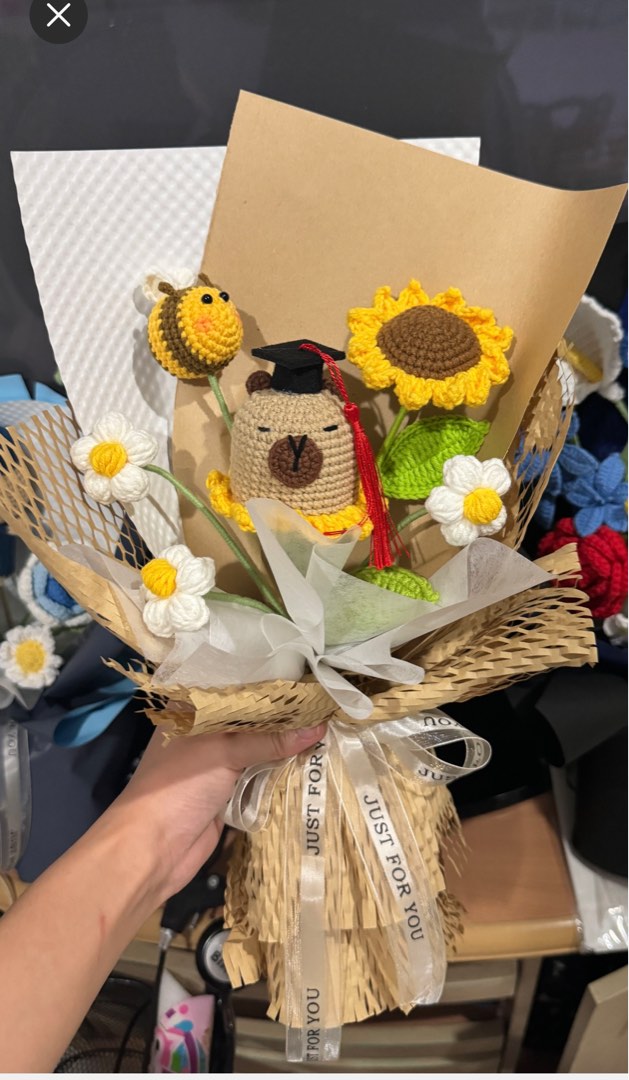 Capybara graduation bouquet | Capybara sunflower | graduation bouquet ...