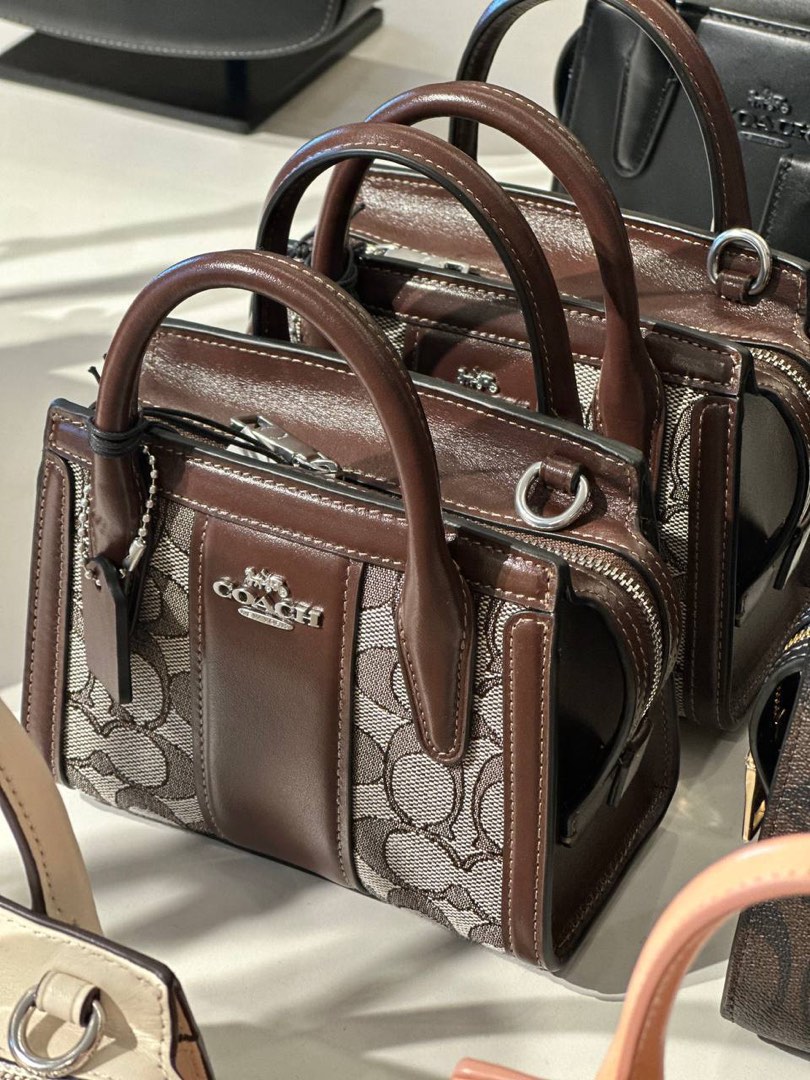 Coach Andrea Mini Carryall, Luxury, Bags & Wallets on Carousell