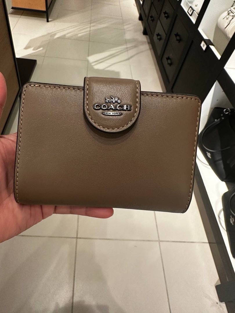 Coach Corner Wallet, Luxury, Bags & Wallets on Carousell