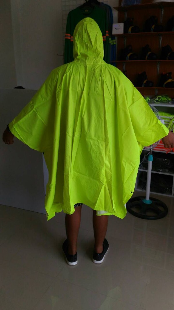 Eastwood Poncho, Commercial & Industrial, Construction Tools ...