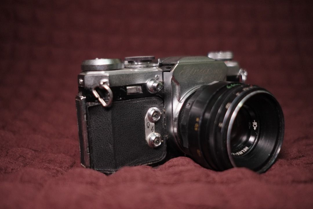 Edixa Reflex Film camera (RARE), Photography, Cameras on Carousell