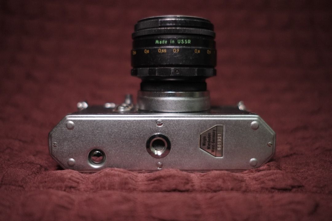 Edixa Reflex Film camera (RARE), Photography, Cameras on Carousell