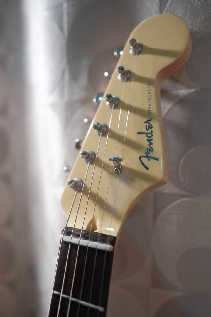 Fender "Omochi" Scandal Mami Stratocaster, Hobbies & Toys, Music ...