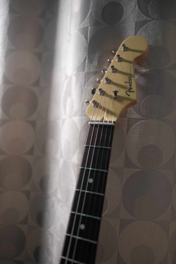 Fender "Omochi" Scandal Mami Stratocaster, Hobbies & Toys, Music ...