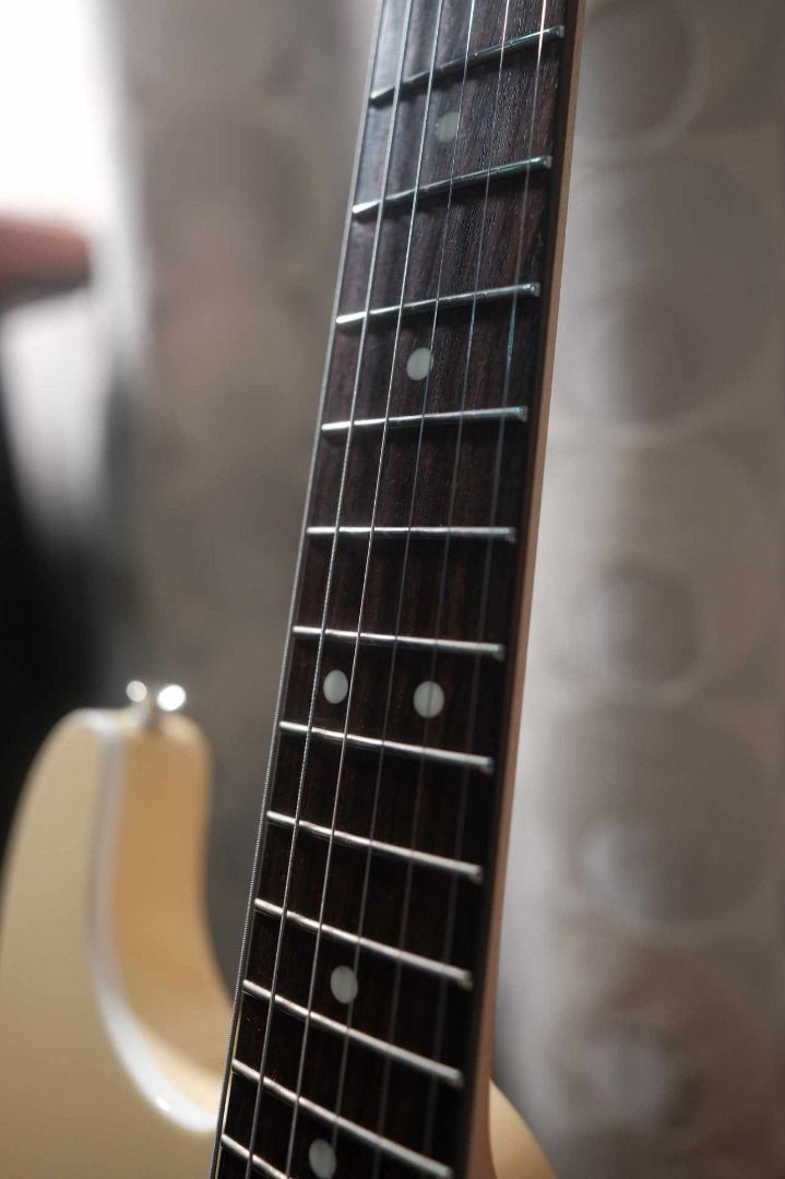 Fender "Omochi" Scandal Mami Stratocaster, Hobbies & Toys, Music ...