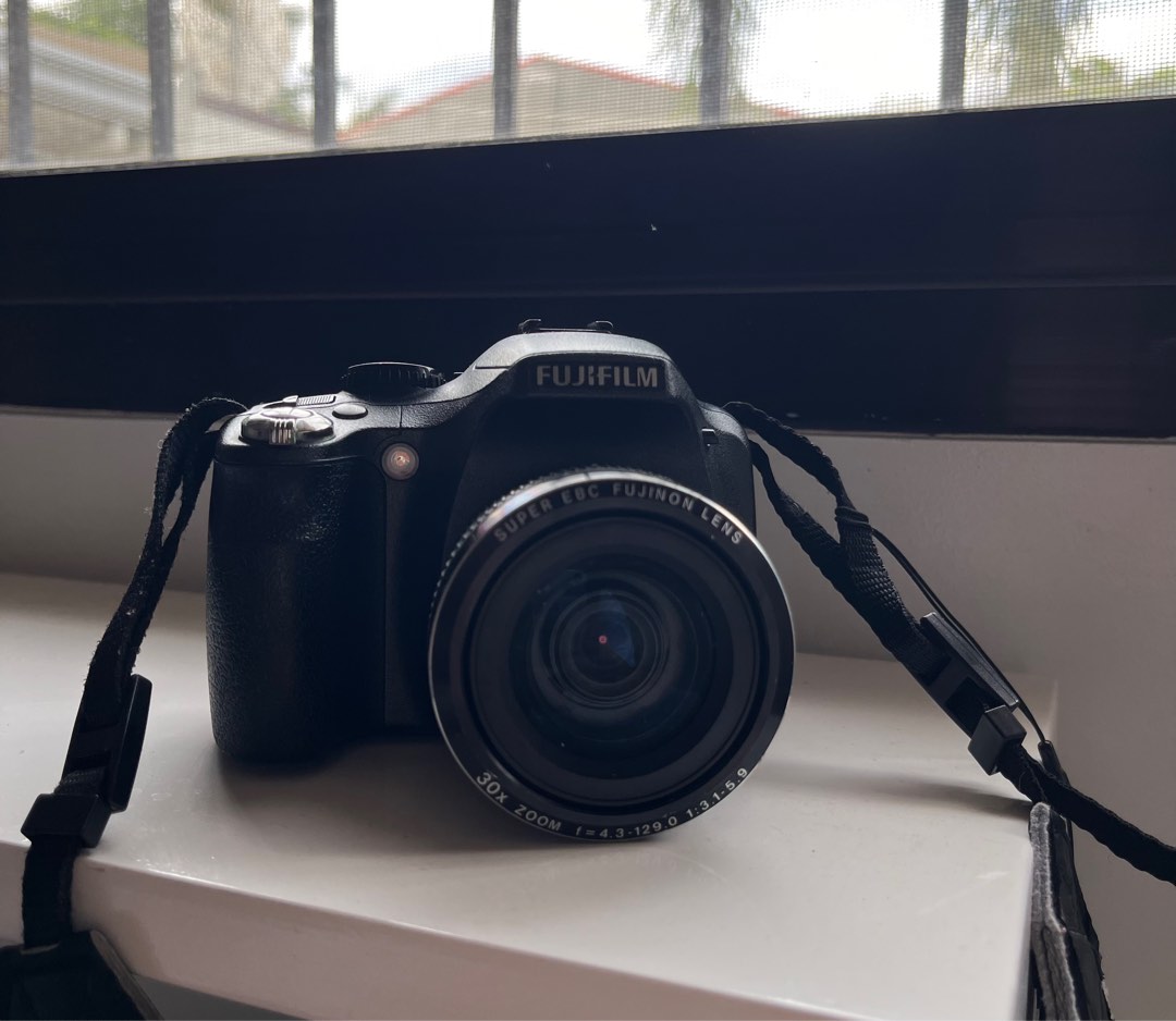 Fujifilm Digicam, Photography, Cameras on Carousell
