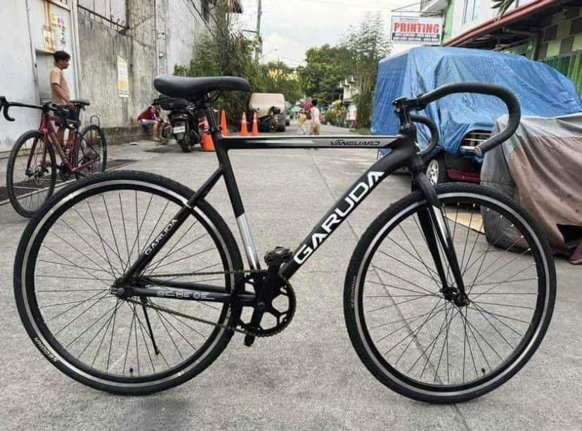GARUDA VANGUARD AERO V2 ALLOY FIXIE DROP BAR 700C X 35C, Sports ...
