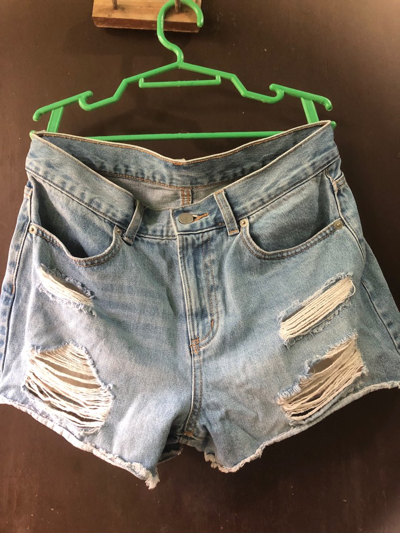 GU short, Women's Fashion, Bottoms, Shorts on Carousell