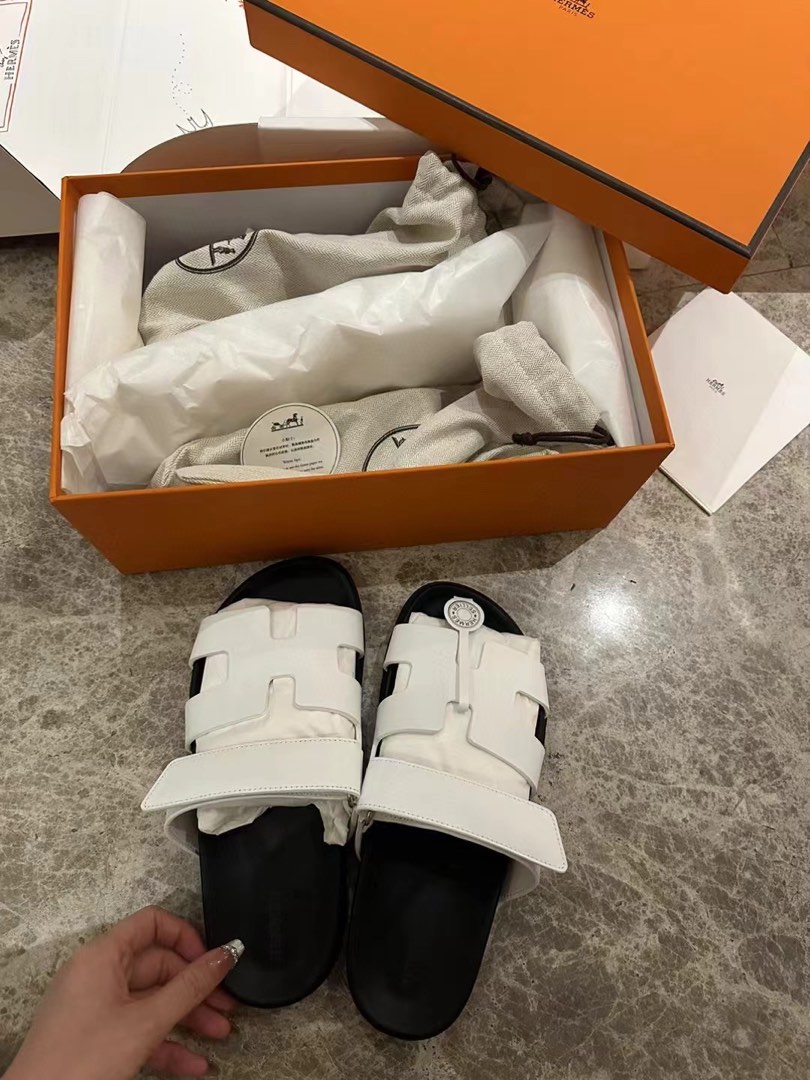 Hermes Chypre White, Women's Fashion, Footwear, Sandals on Carousell