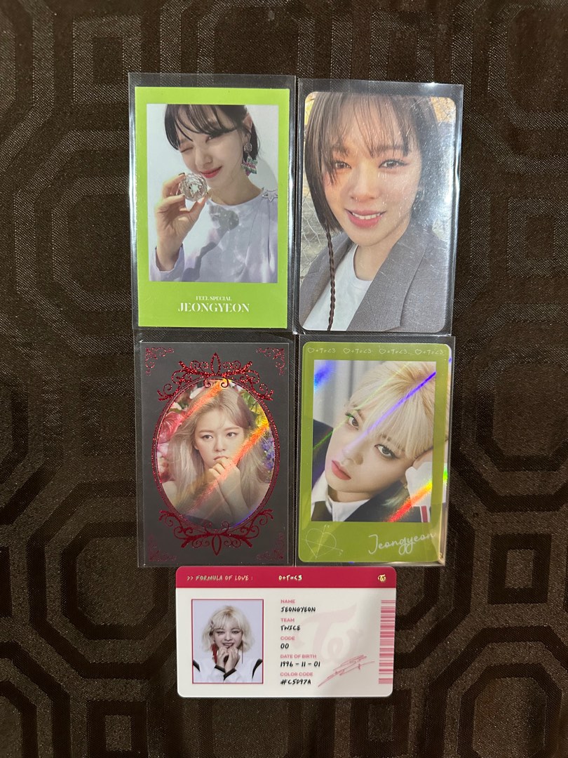 Jeongyeon Assorted Photocards Set, Hobbies & Toys, Memorabilia ...