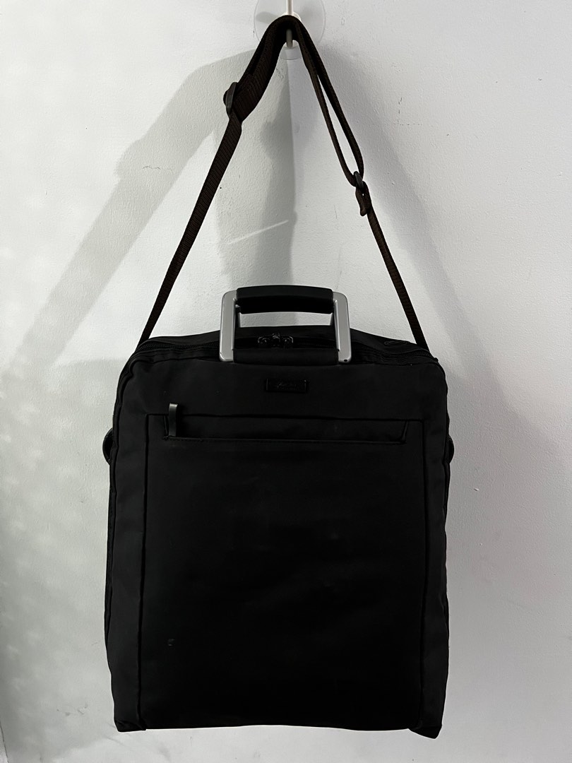 Lexon Design Line 3ways Document Laptop Bag, Computers & Tech, Parts ...