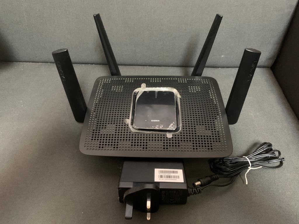 Linksys EA8300 Max-Stream AC2200 Tri-Band Wi-Fi Router, 電腦＆科技, 電腦周邊及配件 ...