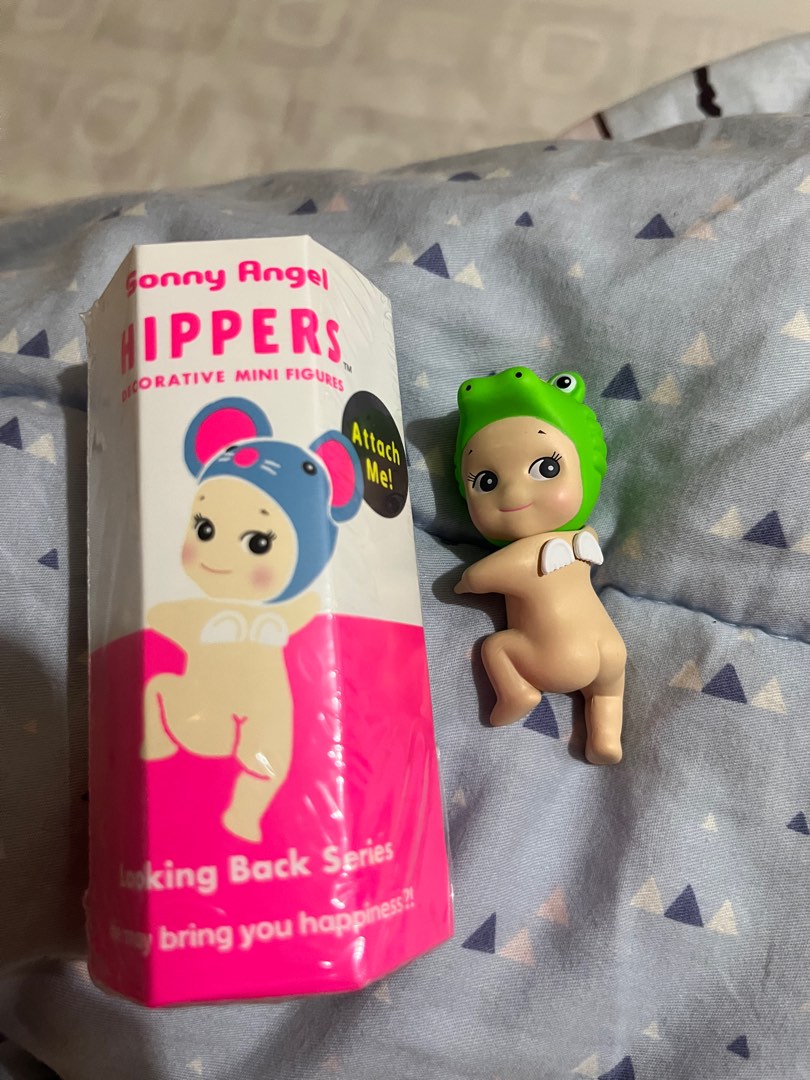 Sonny angel Looking back hipper, Hobbies & Toys, Toys & Games on Carousell