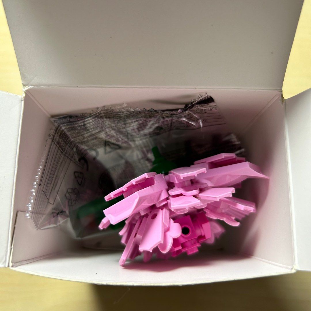 miniso lego flowers, Hobbies & Toys, Toys & Games on Carousell