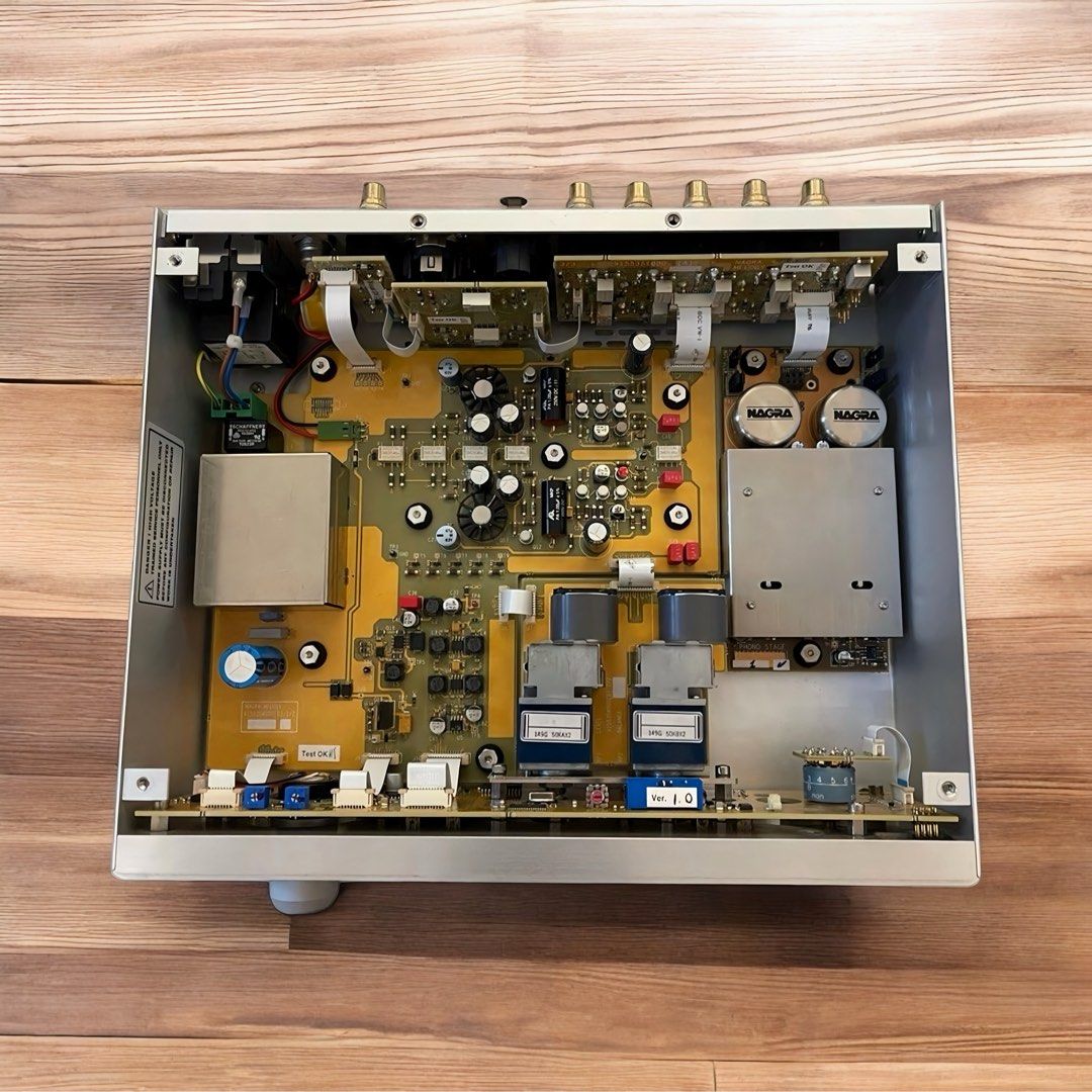 Nagra MELODY Solid-State Preamplifier w/Phono & Remote, Audio ...