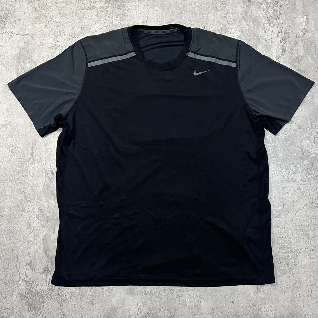 Nike Running Sports Dri Fit, Olah Raga, Baju Olahraga di Carousell