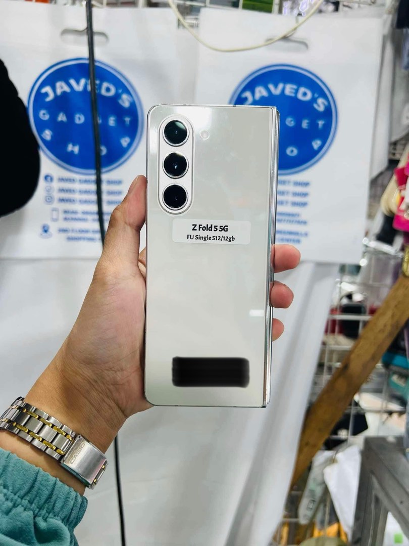 Samsung Z Fold 5 512gb May Dead Pixel see pic, Mobile Phones & Gadgets, Mobile Phones, Android ...