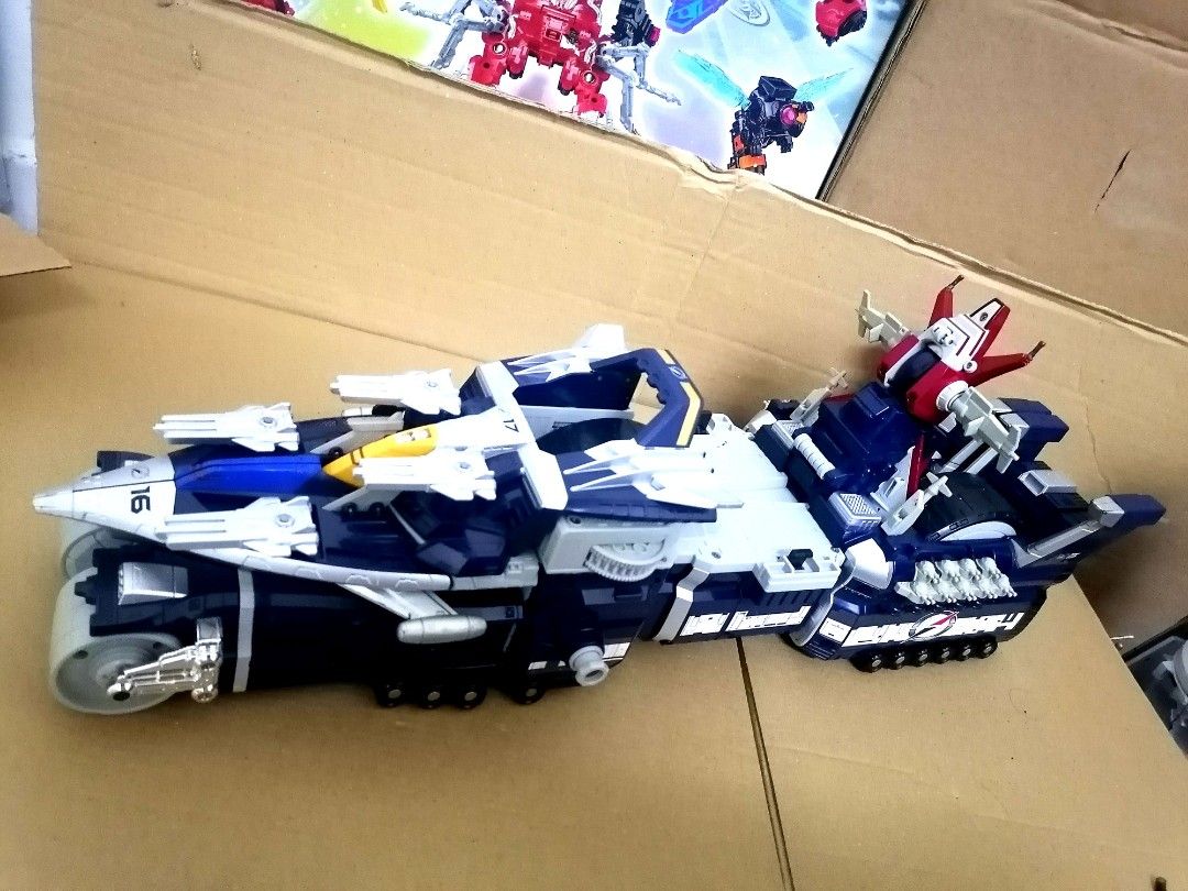 Sentai boukenger dx daivoyager / power rangers operation overdrive ...