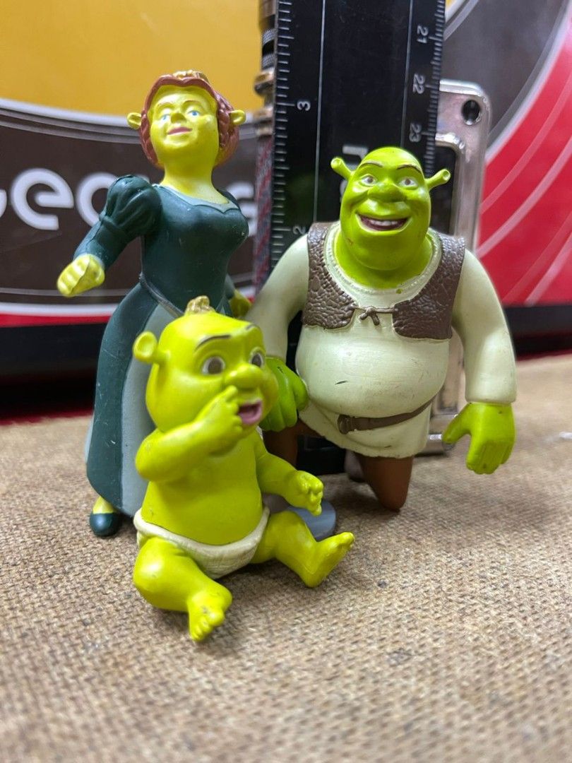 Shrek Figure Set, Hobbies & Toys, Toys & Games on Carousell