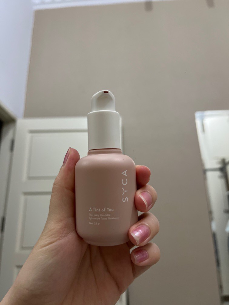 Syca A Tint Of You Light Skin Tint, Kesehatan & Kecantikan, Rias Wajah ...