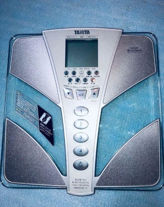 Tanita BC-527 脂肪磅 體脂磅 體組成計 電子磅 innerscan Body Composition Scale, 健康及營養食用品, 健康監測儀和體重秤 - Carousell