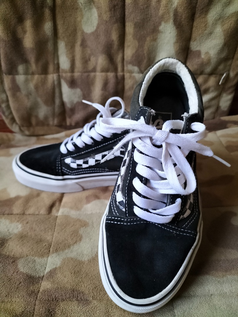 Thrifted shoes for women, Women's Fashion, Footwear, Sneakers on Carousell