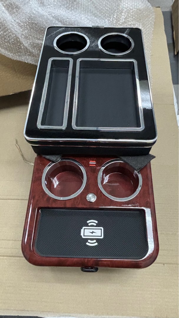 Toyota Estima / Honda Odyssey Console box, Auto Accessories on Carousell