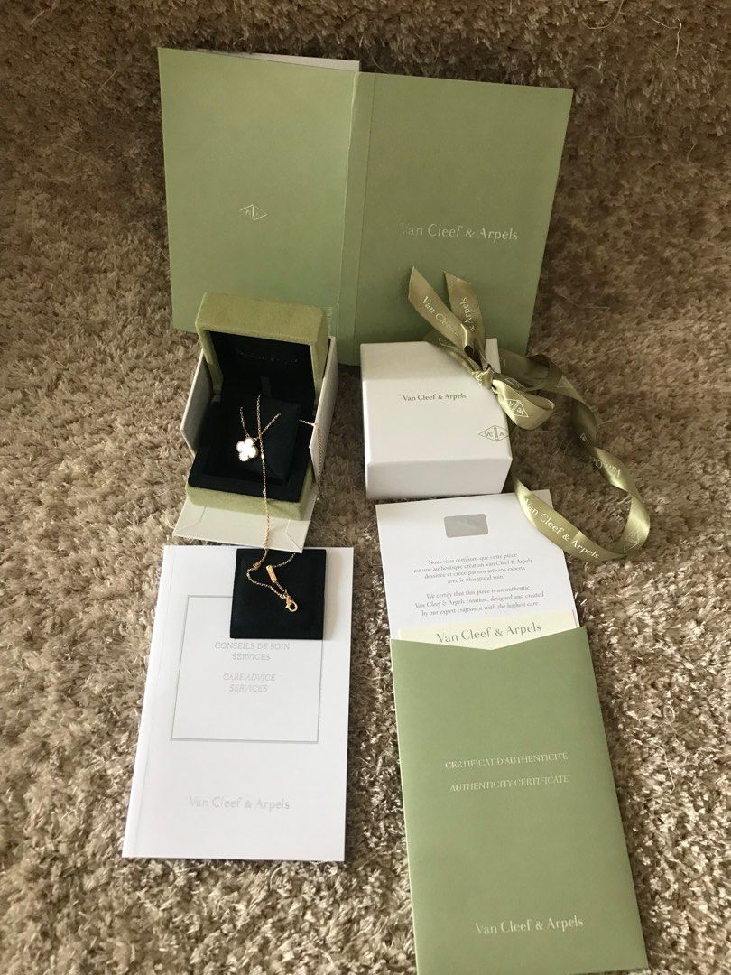 VAN CLEEF & ARPELS VINTAGE ALHAMBRA MOP WHITE NEW AUT 2024 BNIB ...