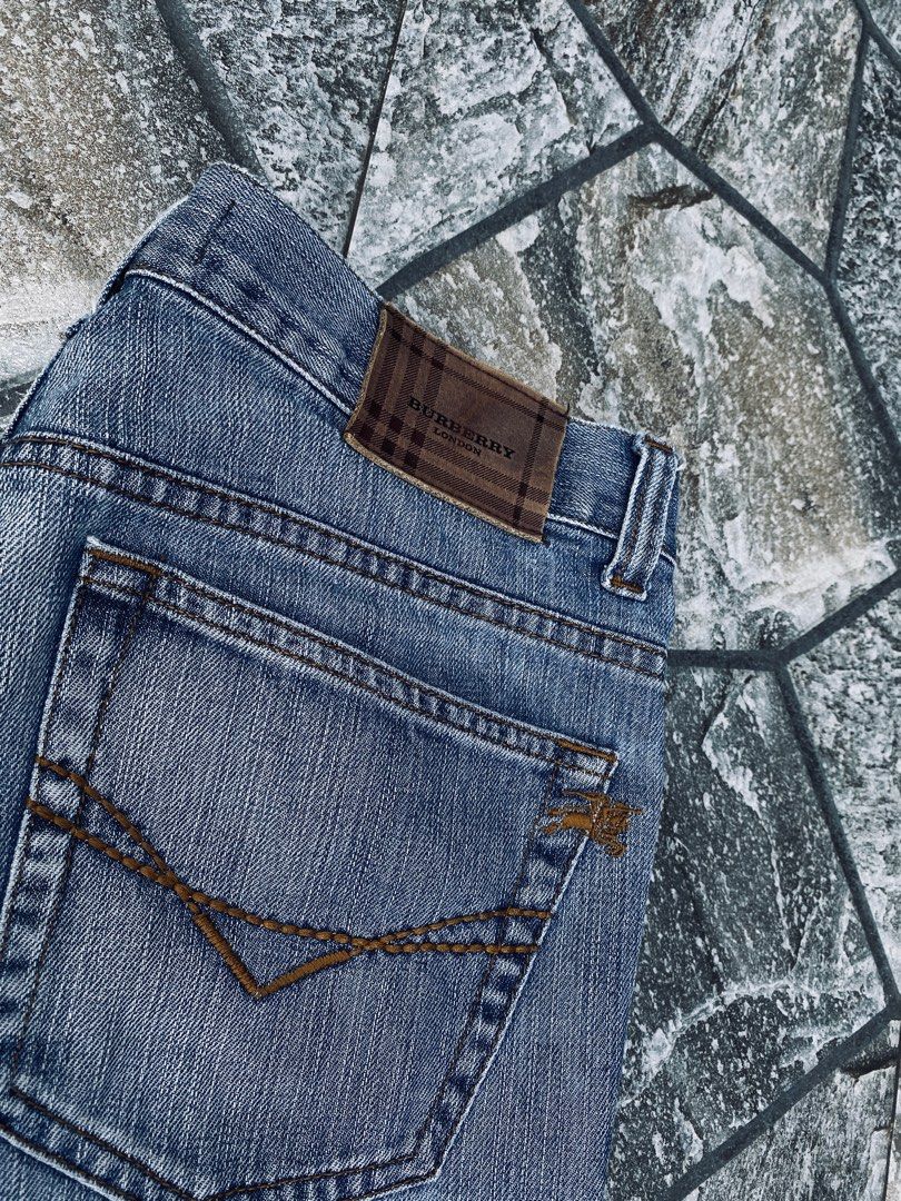 VINTAGE BURBERY JORTS, Men's Fashion, Bottoms, Shorts on Carousell