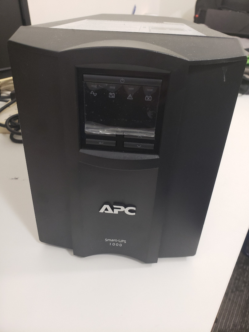 APC Smart-UPS 1000 SMT 1000I, 電腦＆科技, 電腦周邊及配件, 其他 - Carousell