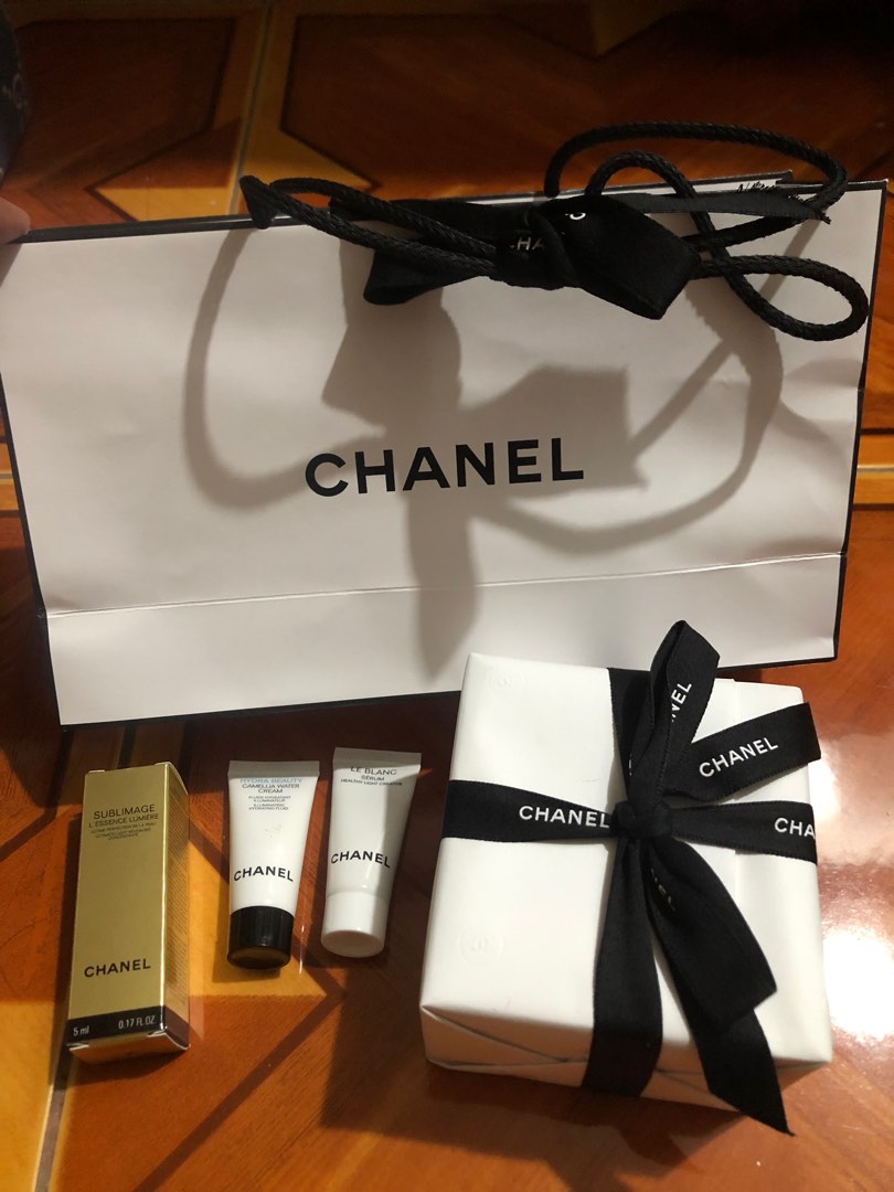 authentic chanel paper bag with 3 pcs(5ml tube), Women's Fashion ...