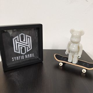 Bearbrick Series 42 Basic Big “B”, @ & Jellybean, Hobbies & Toys, Toys ...