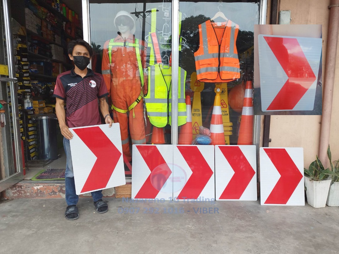 Chevron signage supplier 24, Commercial & Industrial, Construction ...