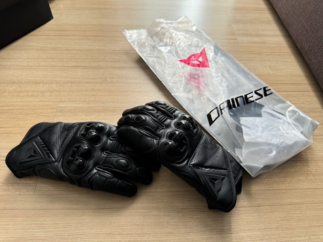 DAINESE BLACKSHAPE LEATHER GLOVES size L, Sports Equipment, Other ...