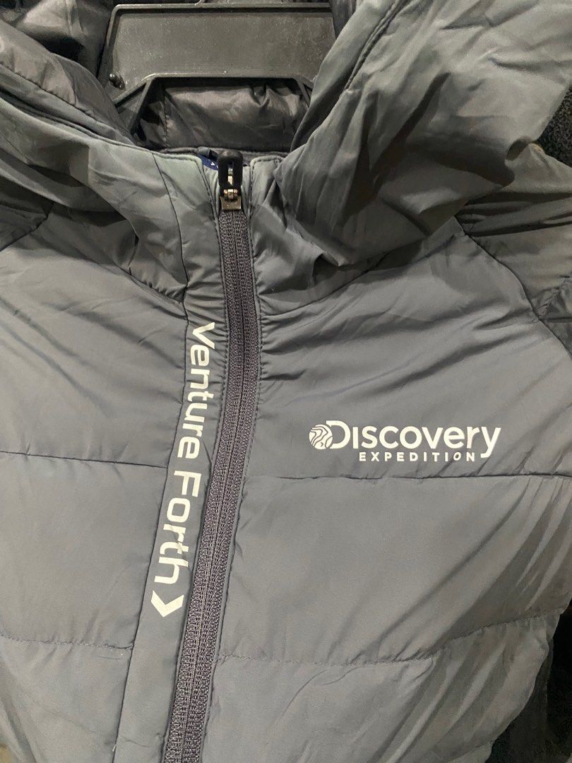 Discovery Puffer Jacket, Women's Fashion, Activewear on Carousell
