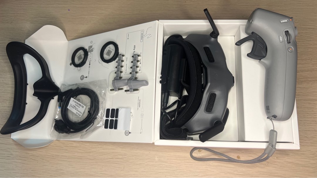 DJI GOOGLE 2 with motion controller 2, Photography, Drones on Carousell