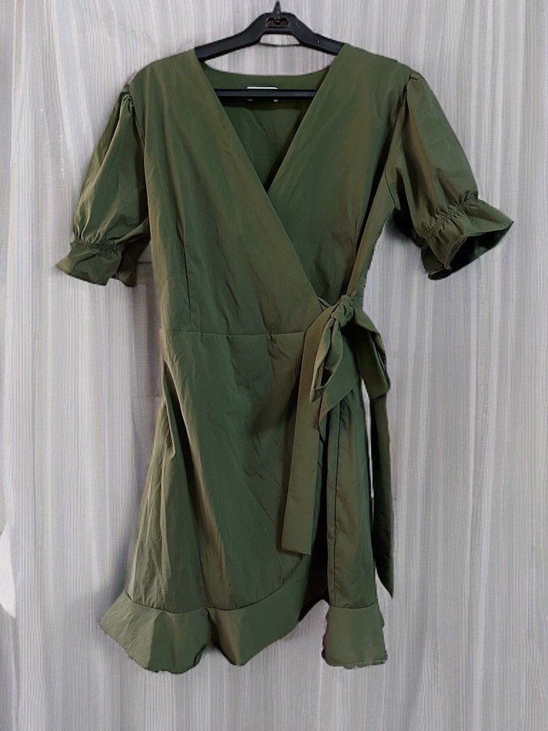 Hey Riley Selena Wrap Dress, Women's Fashion, Dresses & Sets, Dresses ...