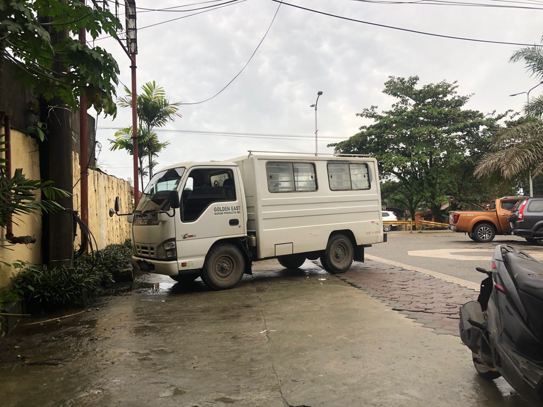 Isuzu NKR truck FB body Manual, Cars for Sale, Used Cars on Carousell
