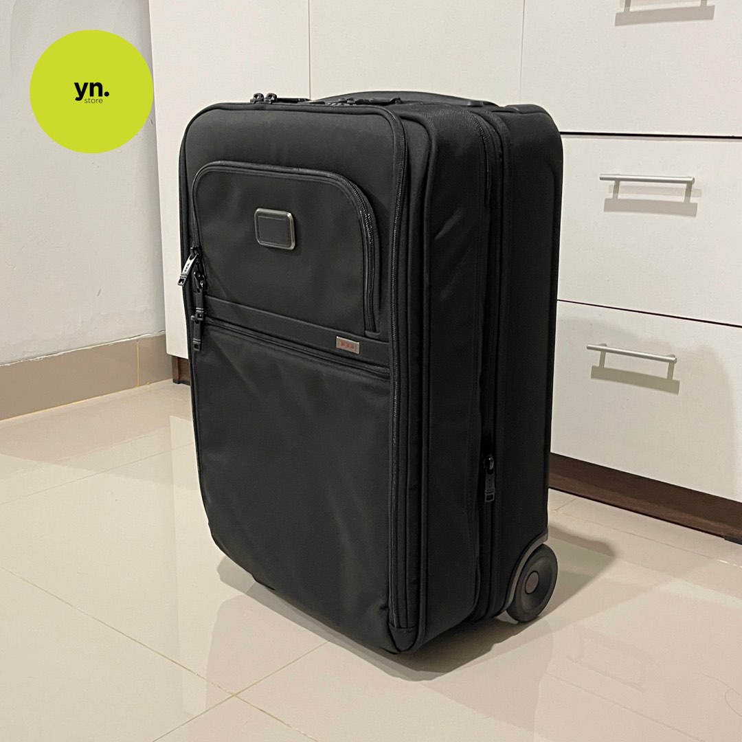 Koper TUMI Alpha International Expandable 2 Wheel Carry On - Black ...