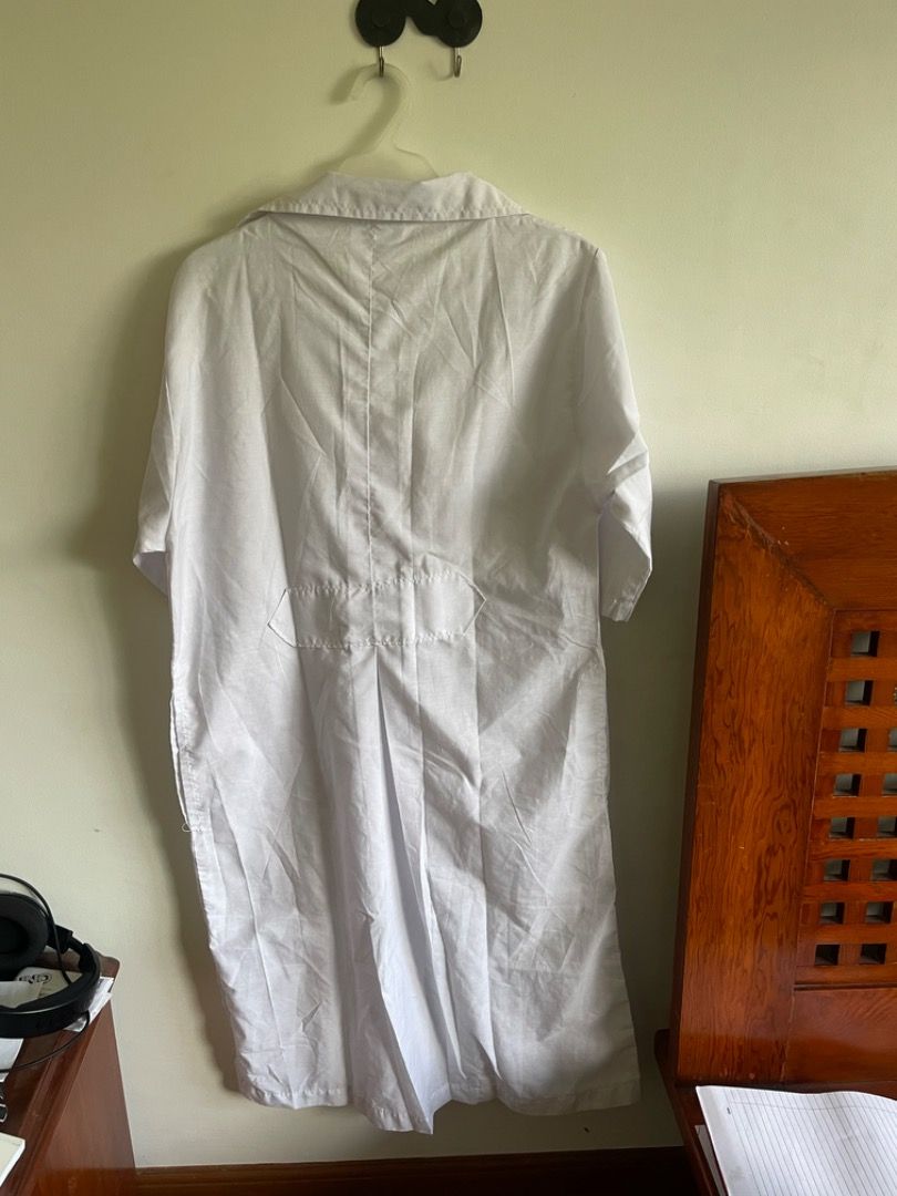 Lab Gown White Laboratory Gown, Men's Fashion, Coats, Jackets and ...
