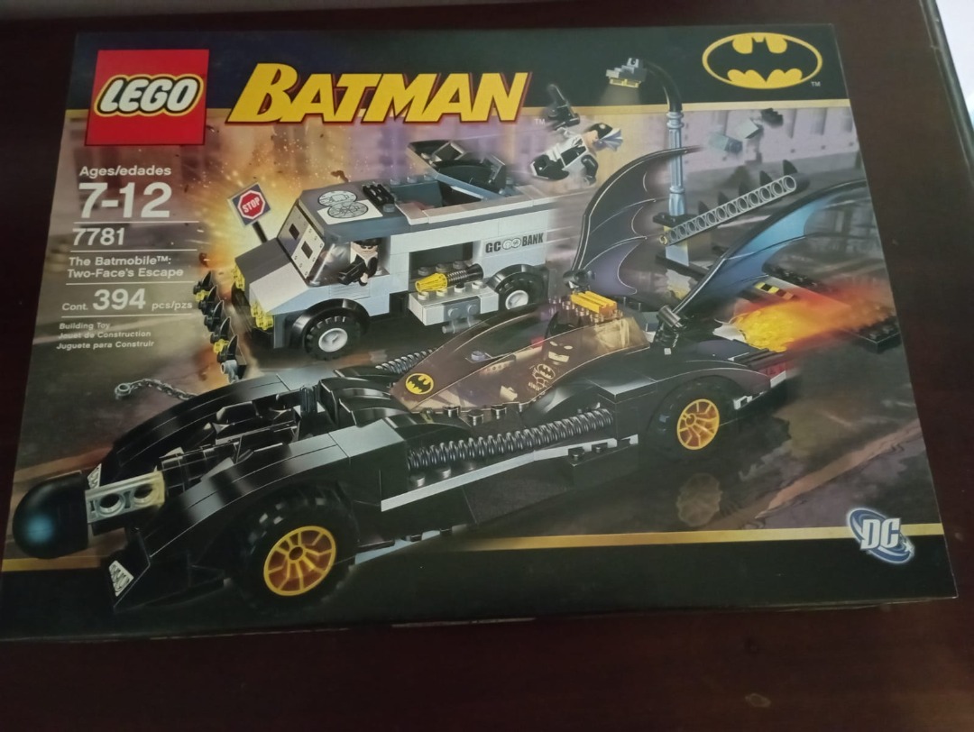 LEGO 7781 The Batmobile - Two-Face's Escape, Hobbies & Toys, Toys ...