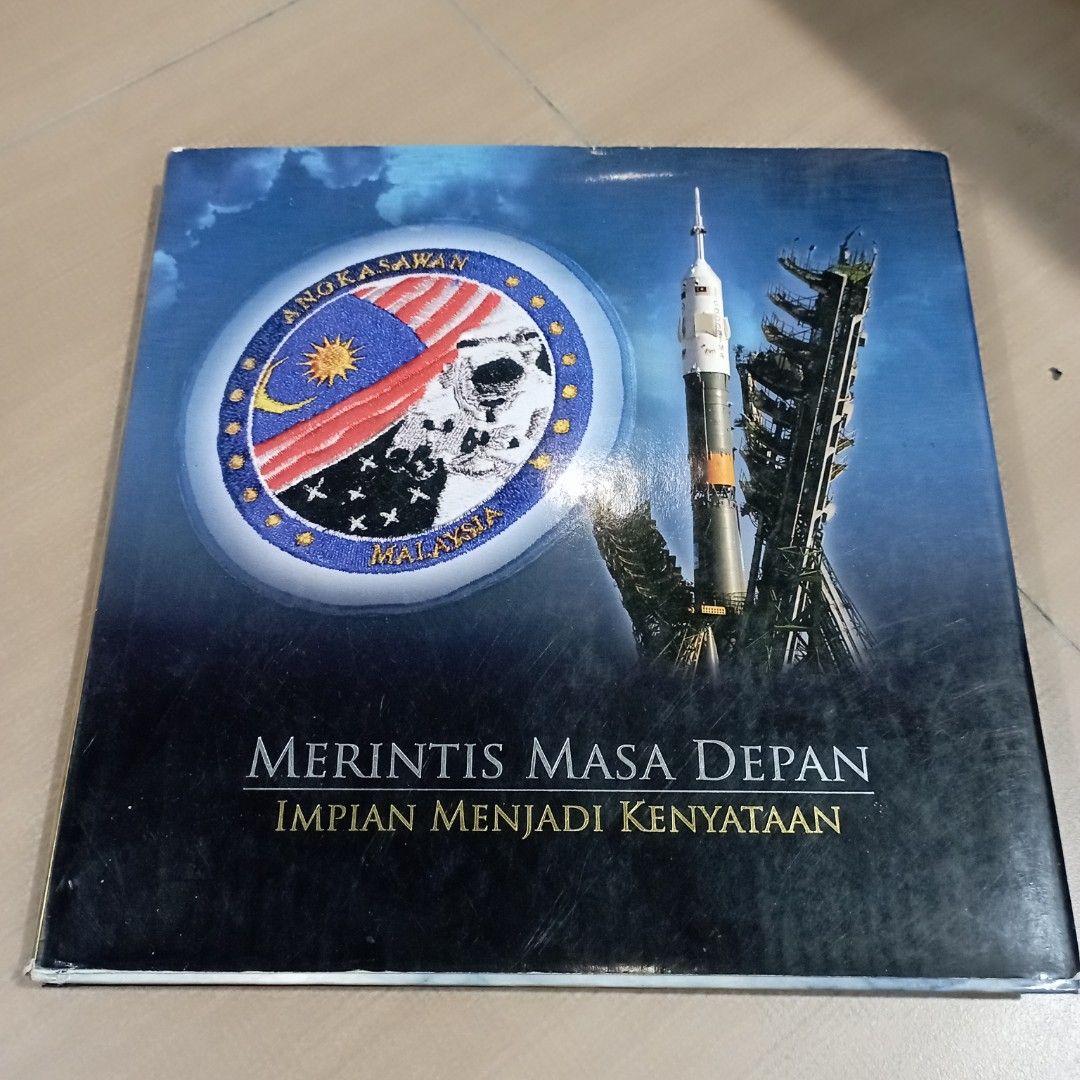 Merintis Masa Depan _ Angkasawan Malaysia, Hobbies & Toys, Books ...