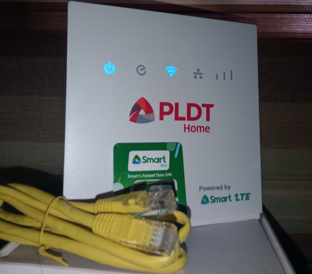 PLDT Home Prepaid WiFi Powered by SMART LTE - White With Sim, Computers ...