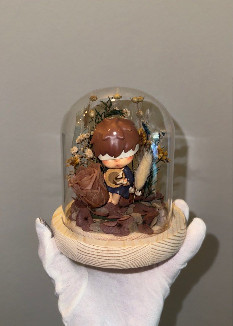 (POPMART) Hirono Blind Figurine Handmade Preserved Flower Dome - WITH ...