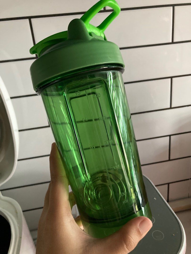 Shaklee Shaker, Furniture & Home Living, Kitchenware & Tableware, Food ...