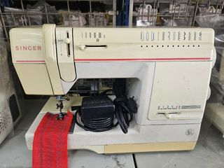 Singer C5205 Computerised Sewing Machine, TV & Home Appliances, Other ...