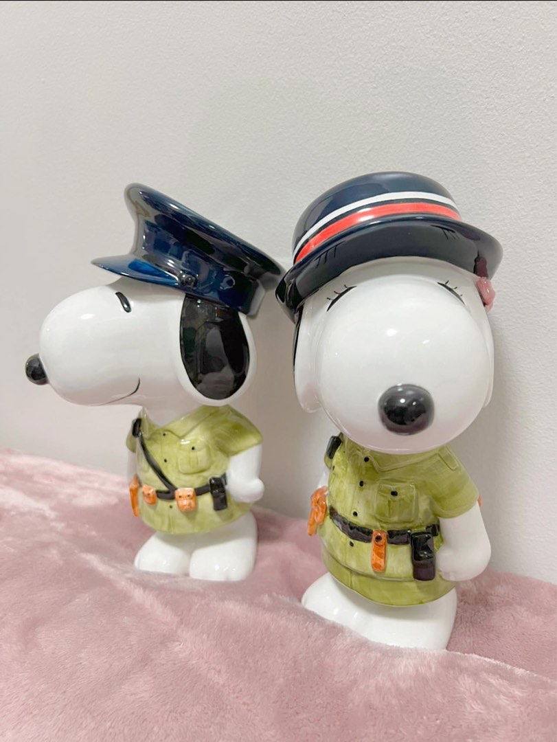 Snoopy x Belle Coin Bank, Hobbies & Toys, Toys & Games on Carousell